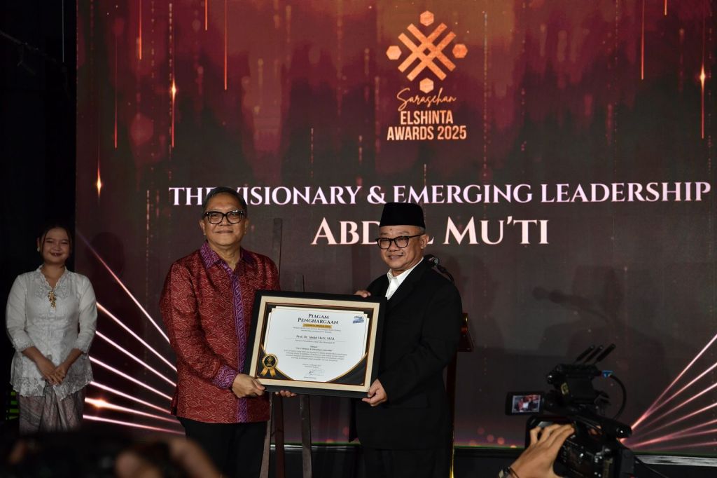 Abdul Mu’ti Dianugerahi The Visionary and Emerging Leadership | Majelis ...